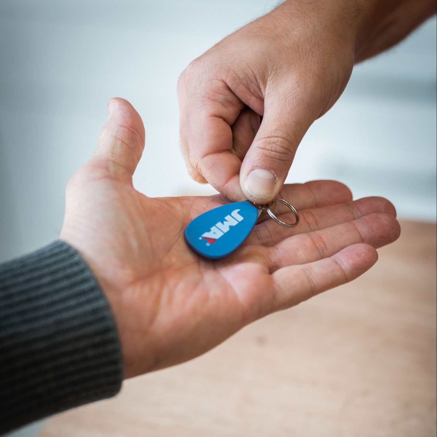 Rebadge® - Copiez vos badges d'immeuble rapidement - près de chez vous ...